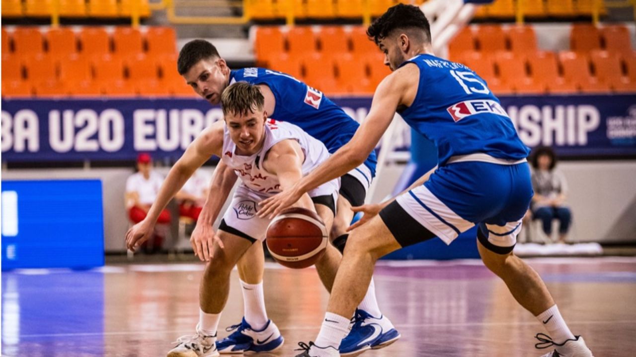 EuroBasket U20. Reprezentacja Polski przegrała z Grecją w pierwszym meczu mistrzostw Europy ...