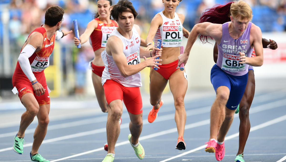 Polacy z brązowym medalem w biegu 4x100 m na mistrzostwach Europy w fińskim Leppaevaara | TVP SPORT