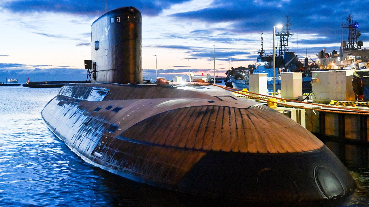 Polska kupi okręty podwodne. Szczyt Unii Europejskiej dot. obronności | TVP INFO