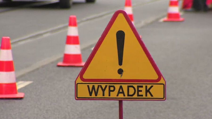 Wypadek na A1 niedaleko Piotrkowa Trybunalskiego. Droga jest już przejezdna Wypadek na A1 niedaleko Piotrkowa Trybunalskiego. Droga jest już przejezdna