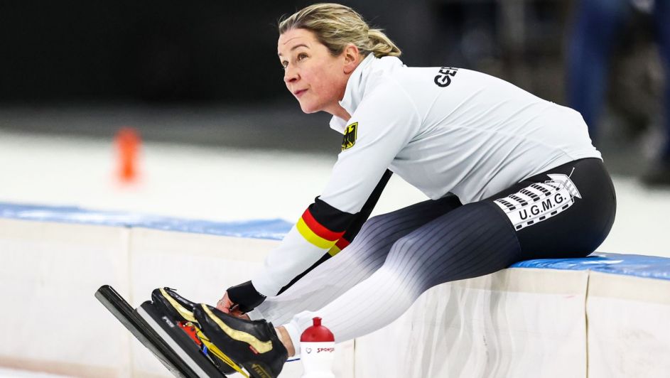 Claudia Pechstein startuje w Pucharze Świata, choć ma 51 lat. Jeśli ...