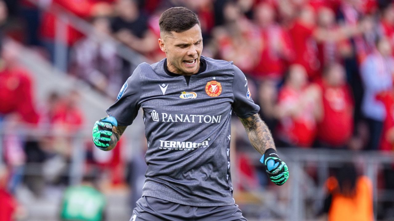 Rafał Gikiewicz podpisał nowy kontrakt z Widzewem Łódź. Świetne wieści dla kibiców | TVP SPORT