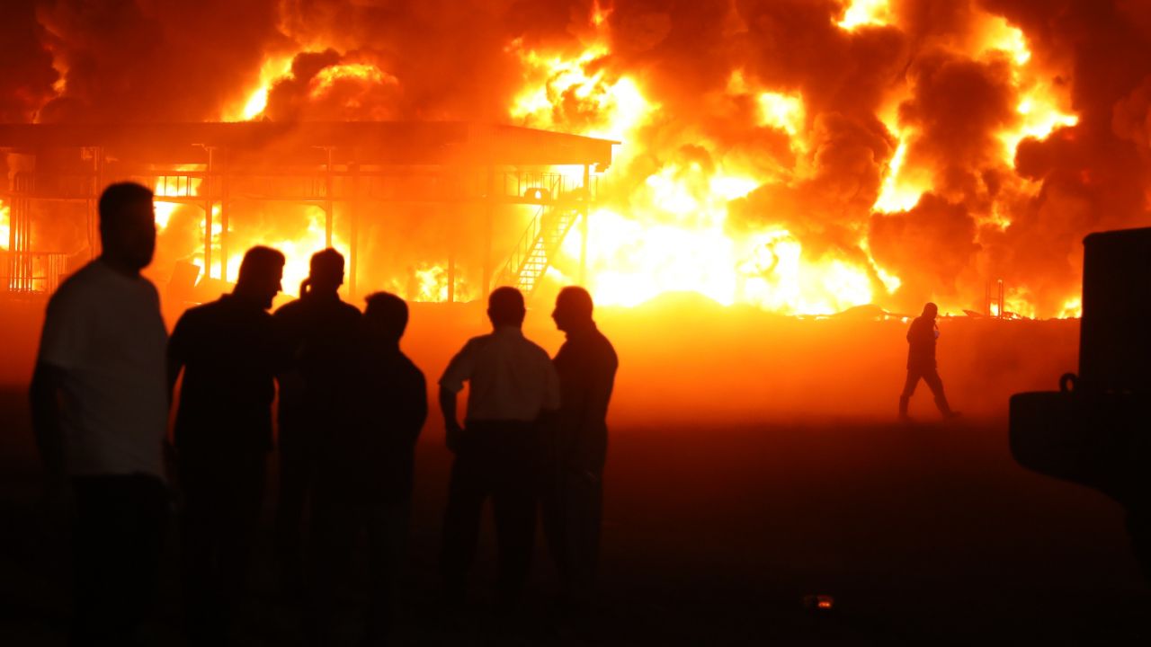 One worker dead in Russian oil refinery explosion