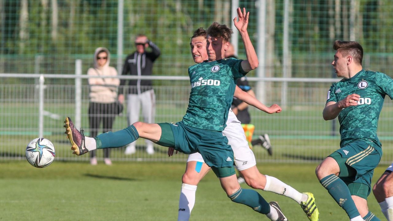 Transfery. Jan Ziółkowski może odejść z Legii Warszawa. Media: Polaka ...