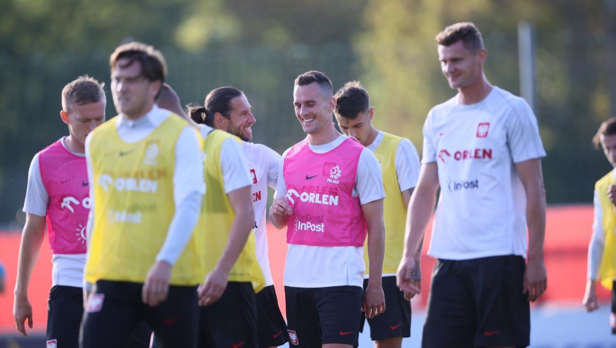 Reprezentacja Polski. Plan zgrupowania biało-czerwonych przed meczami z Wyspami Owczymi i ...