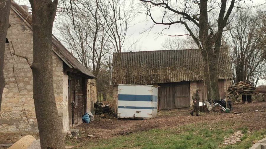 Wybuchowe znalezisko w ścianie budynku. Interwencja saperów w gminie ... Wybuchowe znalezisko w ścianie budynku. Interwencja saperów w gminie ...
