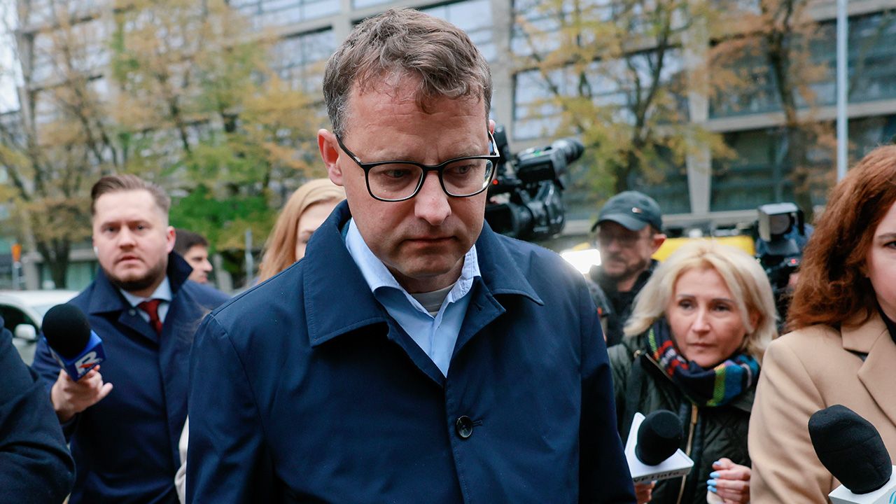 Węgry: Marcin Romanowski uzyskał status uchodźcy. Decyzja sądu | TVP INFO