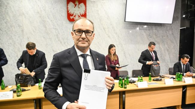 Afera wizowa. Szef NIK Marian Banaś: Cztery zawiadomienia do prokuratury | „Gość poranka” | TVP INFO