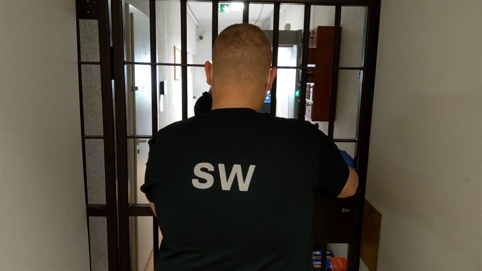 Mjr Grzegorz Kowalik: obecnie nie planujemy zawieszenia działalności ... Mjr Grzegorz Kowalik: obecnie nie planujemy zawieszenia działalności ...