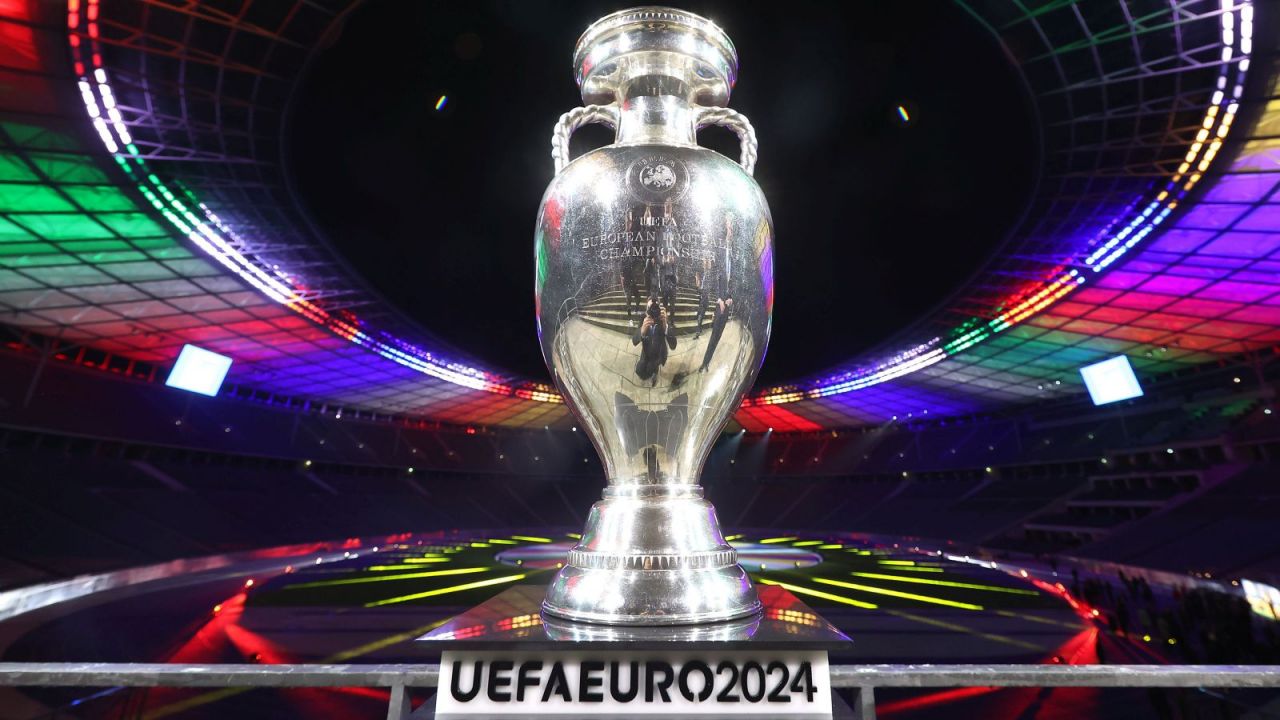 Piłka nożna, Euro Defining Moments [transmisja na żywo, online, live ...