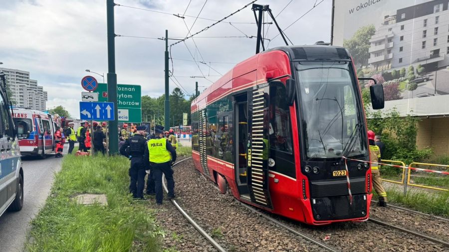 Tramwaj wypadł z torów. 17 osób poszkodowanych