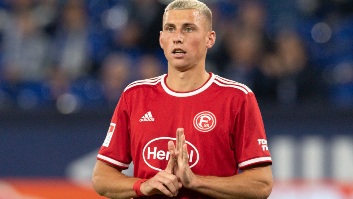 Bułgaria. Jakub Piotrowski podpisał kontrakt z Łudogorcem | TVP SPORT