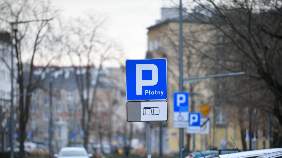 Strefa płatnego parkowania w stolicy. Kiedy nie trzeba płacić?