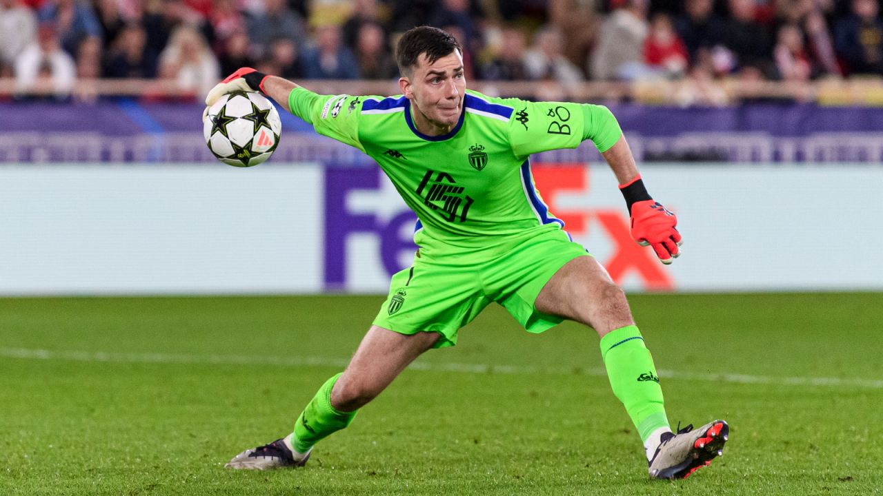 Liga Mistrzów. Radosław Majecki zatrzymał Matty'ego Casha. Monaco ze ...