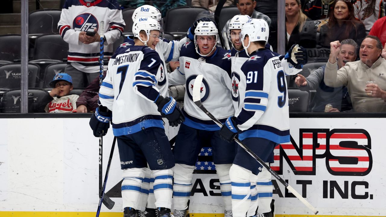 NHL. Jets na czele ligi | TVP SPORT