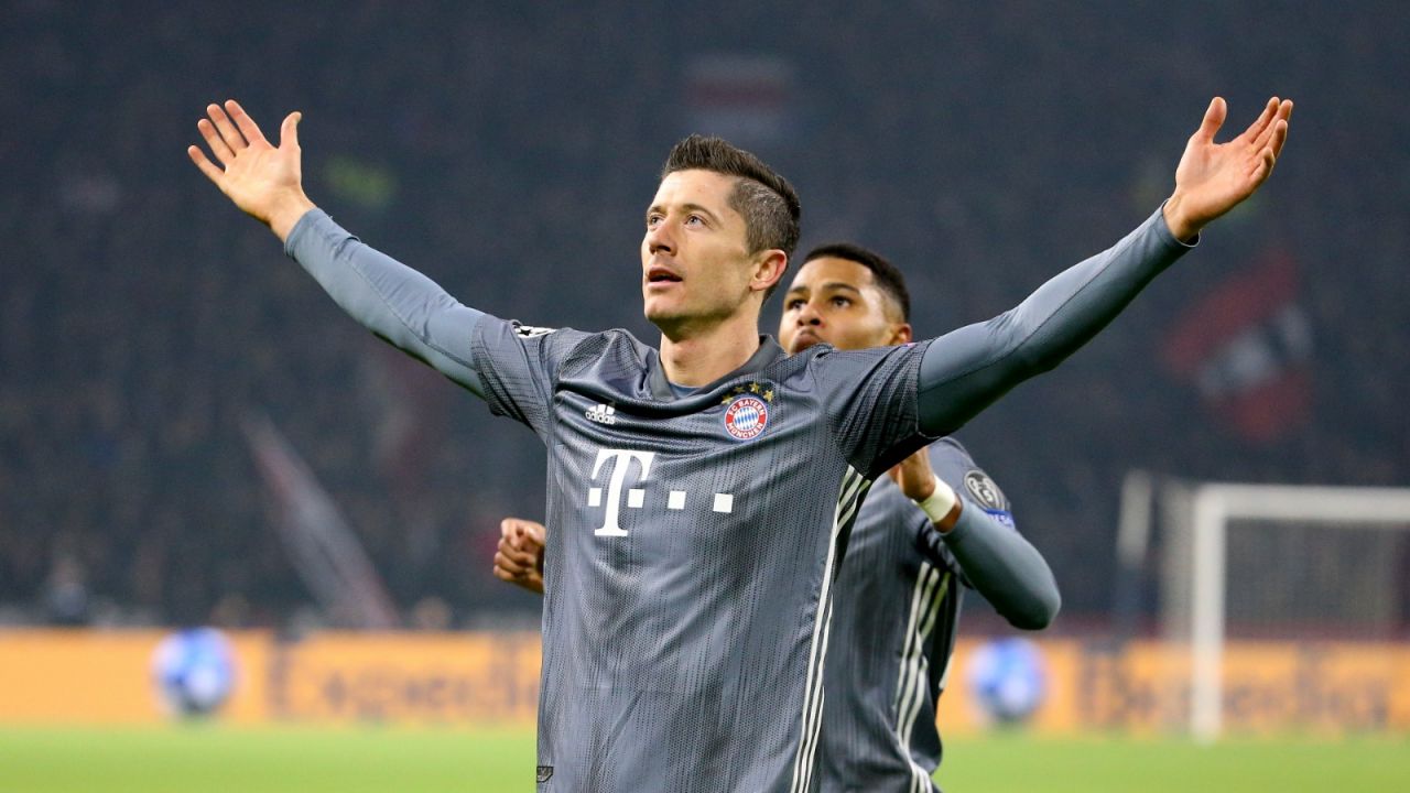 FIFA 20: Robert Lewandowski z oceną "99" | TVP SPORT