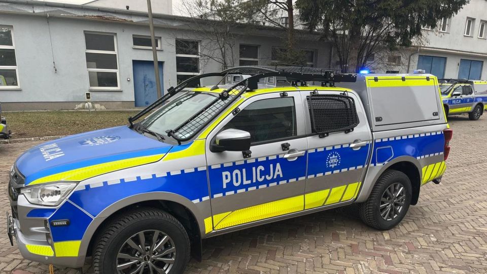 34 nowe radiowozy dla policji w całej Polsce - z nietypową zabudową do zadań specjalnych