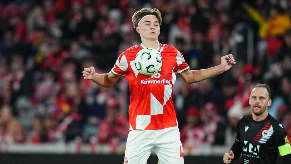 Kacper Potulski zadebiutował w Bundeslidze. Najmłodszy Polak w historii ...