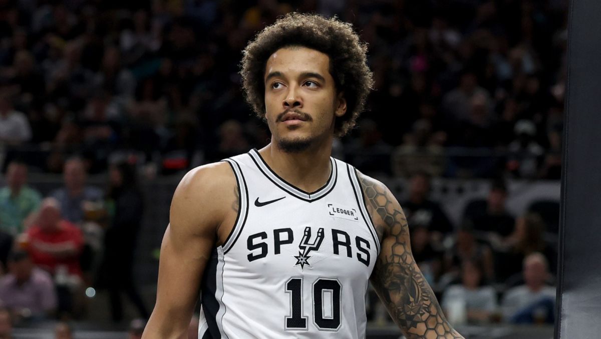 Jeremy Sochan na razie zostaje w San Antonio Spurs. Koniec Trade ...