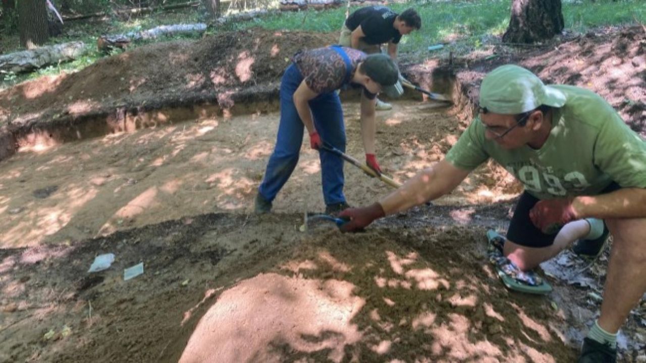 10,000-year-old tools unearthed in southern Poland