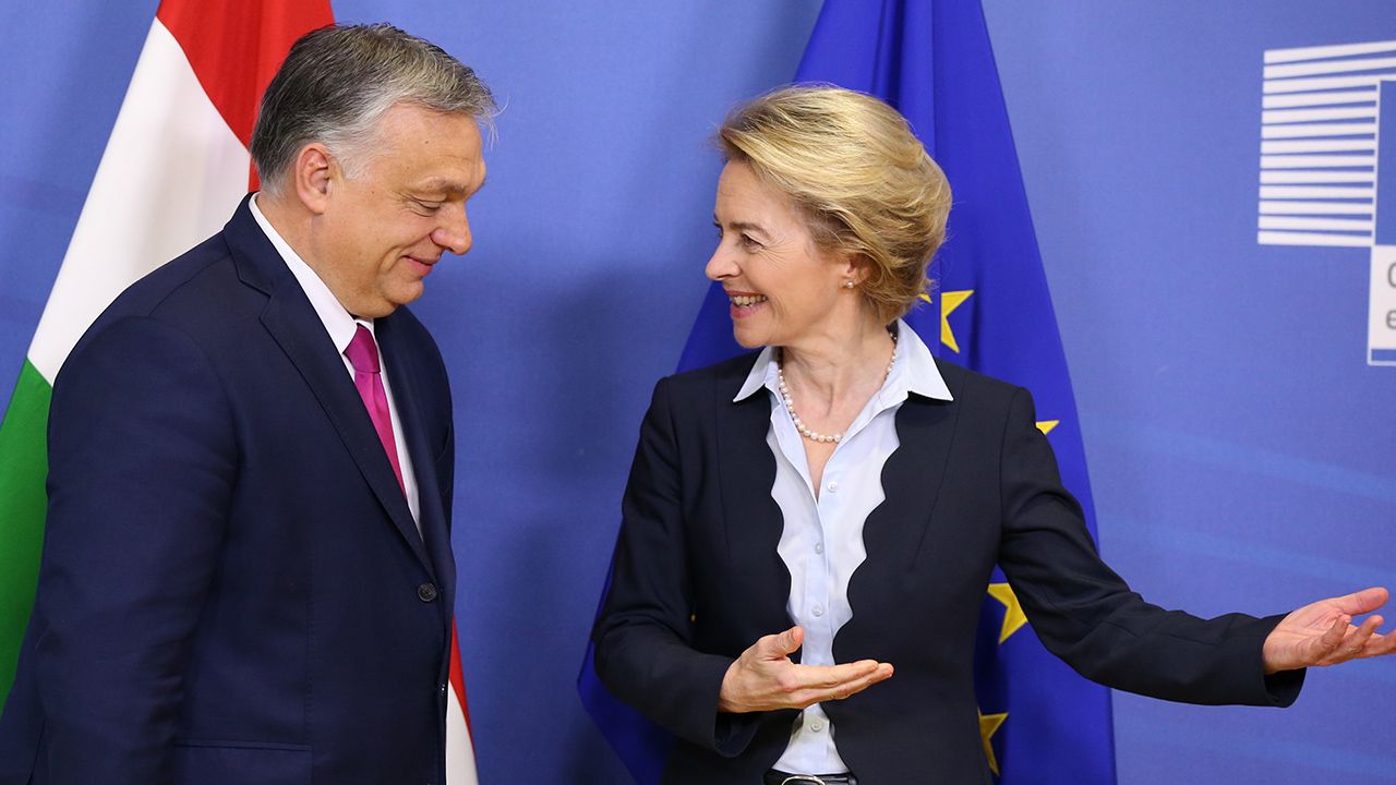 Viktor Orban o Ursuli von der Leyen: Jest naszym pracownikiem | TVP INFO