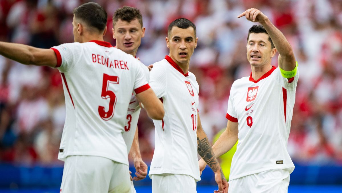 Skład reprezentacji Polski na mecz z Francją. Na kogo postawi Michał Probierz? Pewna jest zmiana ...