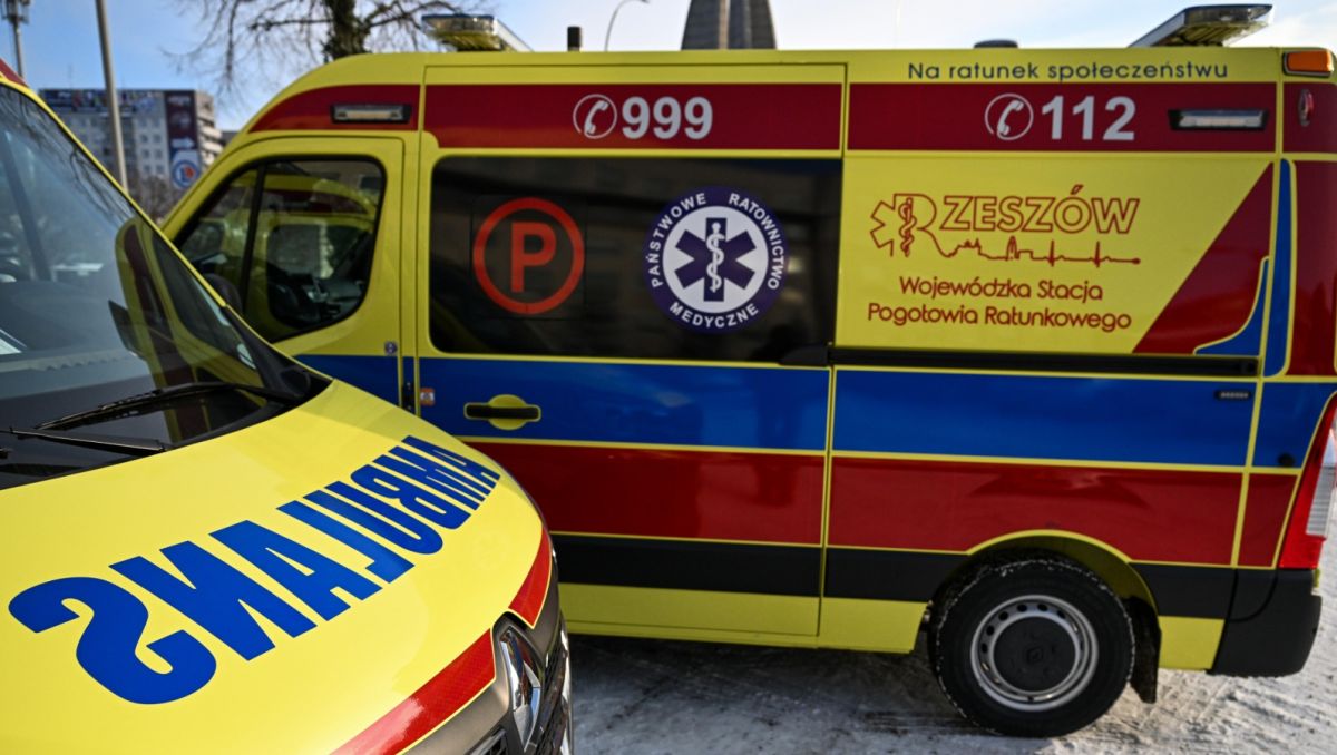 Skandal w polskiej lidze. Trzech piłkarzy zaatakowało zawodnika rywala! | TVP SPORT